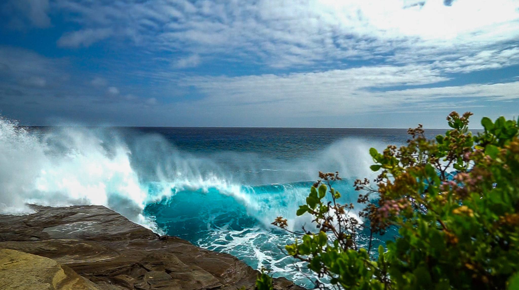 11 Best Cliff Jumping Spots On Oahu, Hawaii