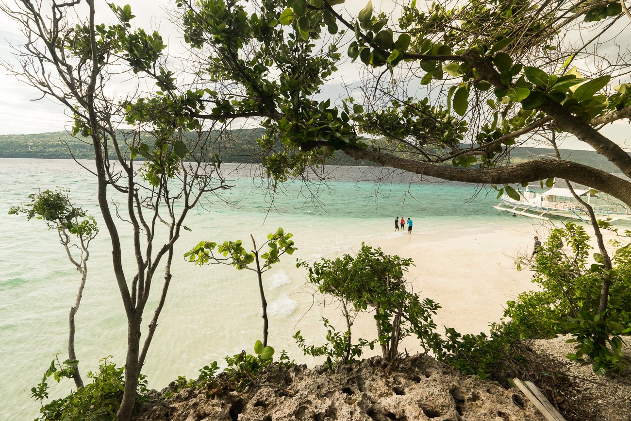 SUMILON ISLAND SANDBAR AND RESORT IN CEBU, PHILIPPINES - Journey Era