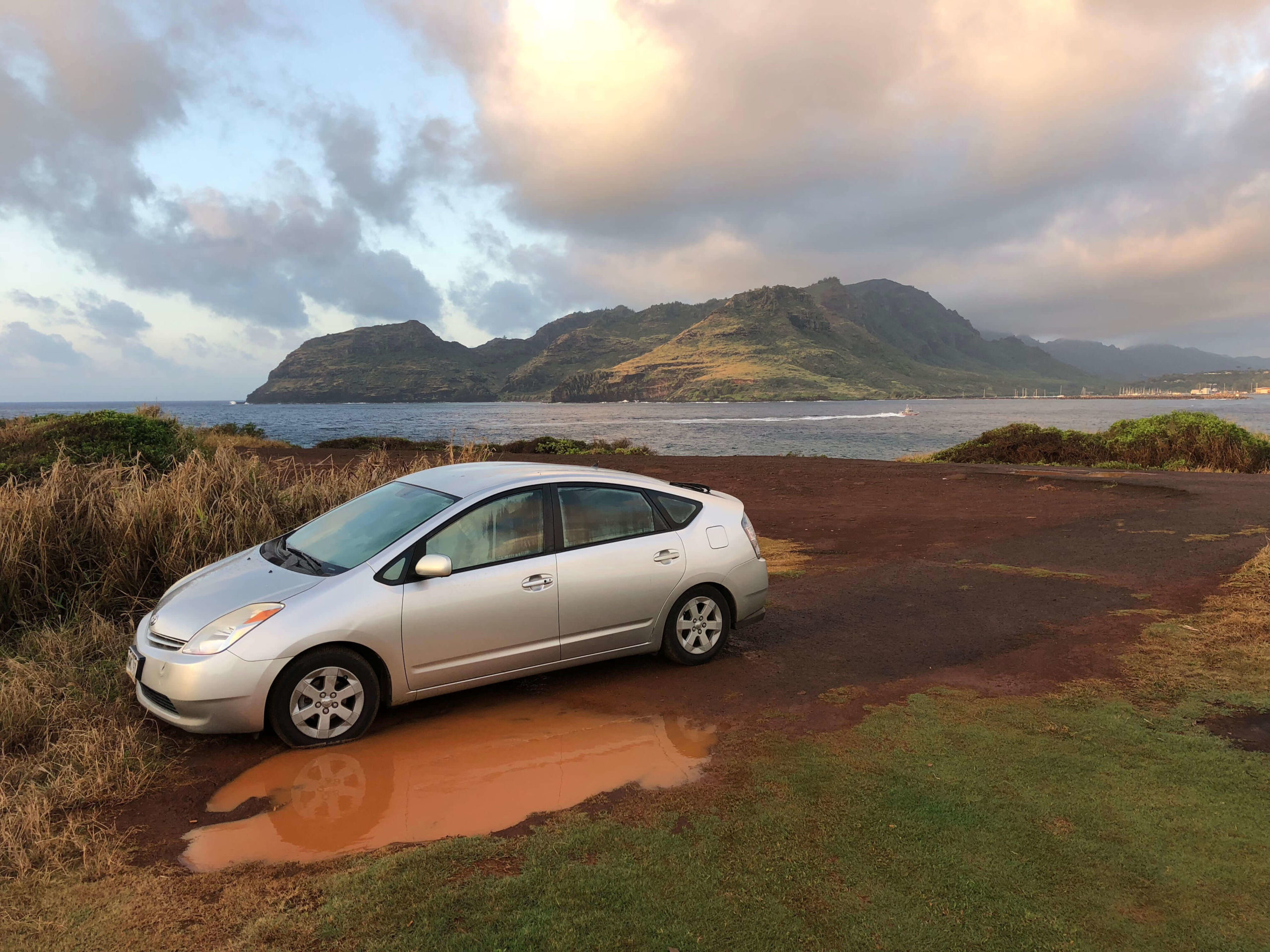 Hiking the Kalepa Ridge Trail on Kauaʻi, Hawaiʻi