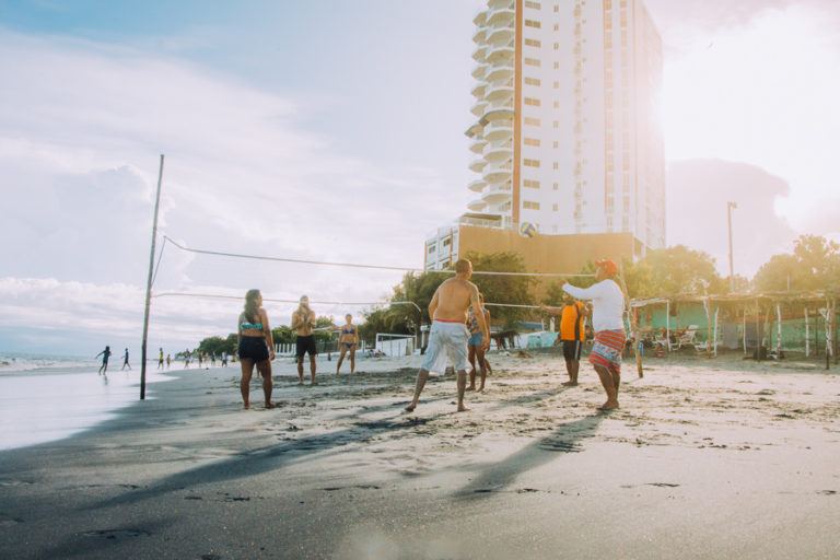 Isla Farallon & Farallon Beach In Panama: Complete Guide