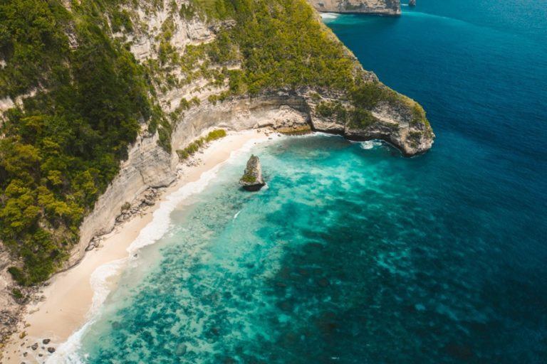Suwehan Beach On Nusa Penida: Complete Guide