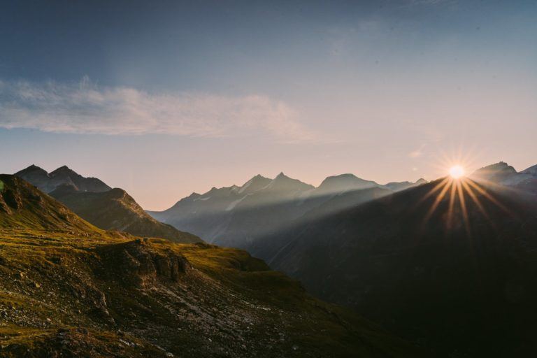 250 Sunrise Quotes and Captions for Instagram