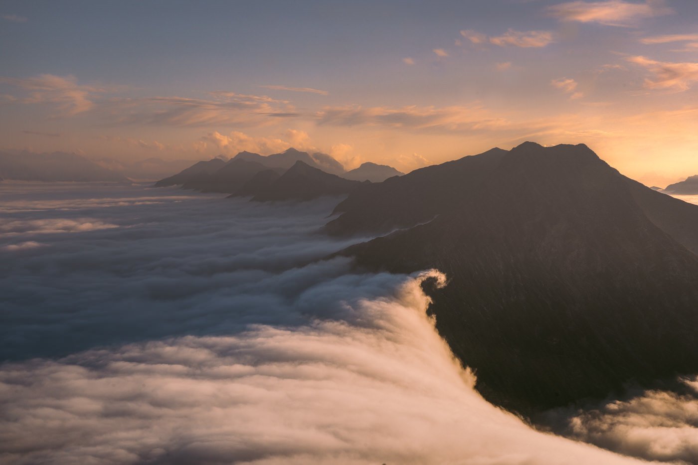 Berg-Niesen-Wanderung in der Schweiz: „Die Schweizer Pyramide“