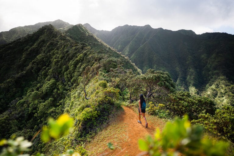 Hiking the Moanalua Valley Trail To Haiku Stairs (Legal Backway to ...