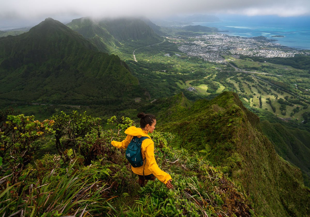 Hiking the Pali Notches Trail on Oʻahu, Hawaiʻi