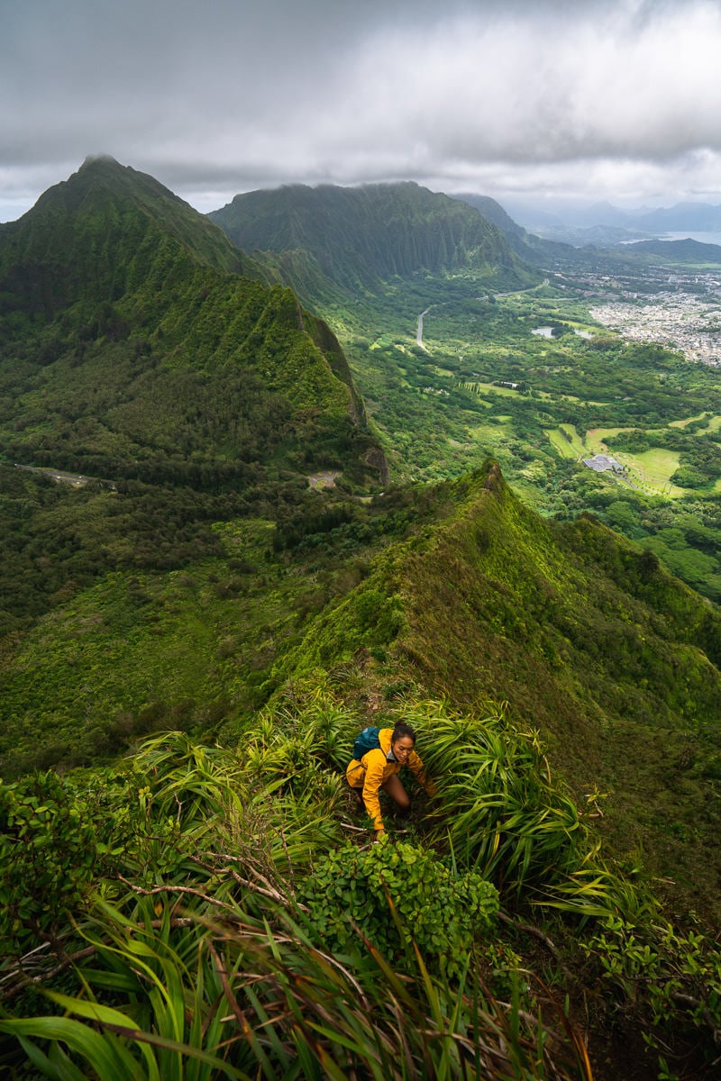 Hiking the Pali Notches Trail on Oʻahu, Hawaiʻi
