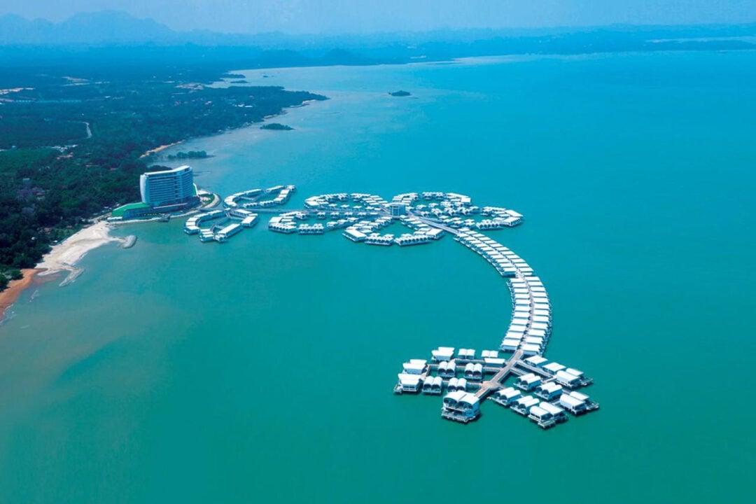 20 BEST OVERWATER BUNGALOWS IN MALAYSIA - Journey Era