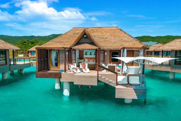 26 Best Overwater Bungalows Near Florida