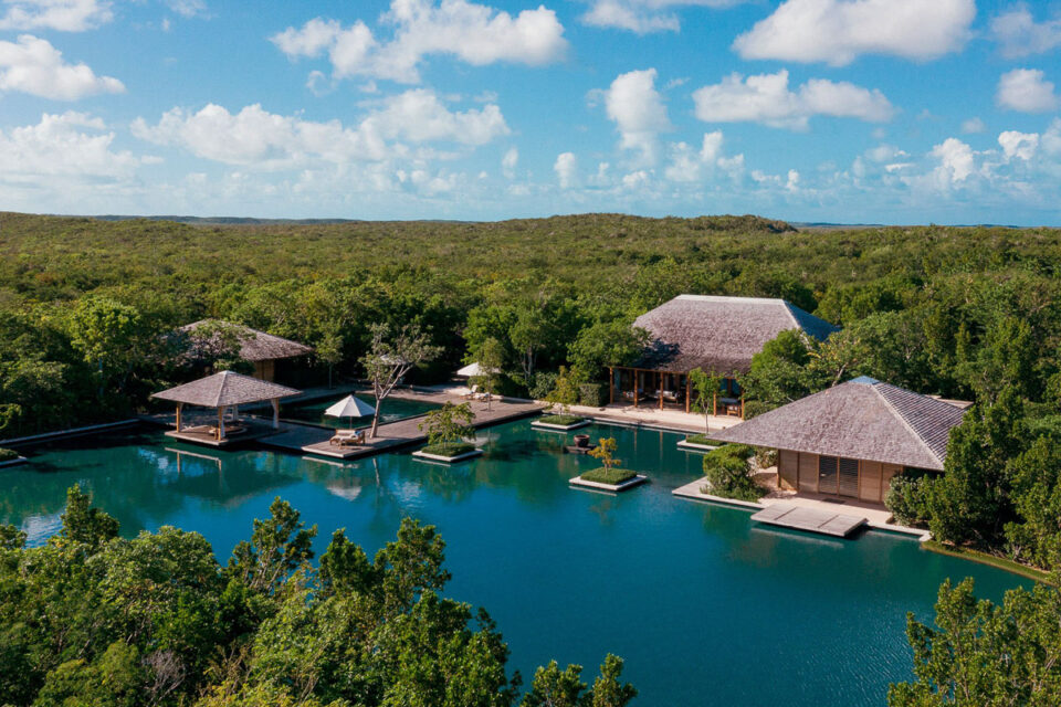 15 Best Turks and Caicos Overwater Bungalows