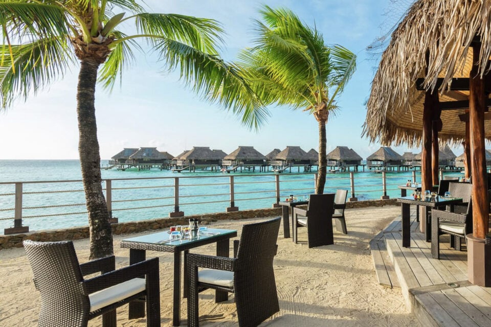 8 Best Overwater Bungalows In Moorea: Complete Guide