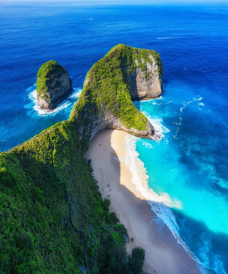 Kelingking Beach on Nusa Penida: T-Rex Cliff Hike