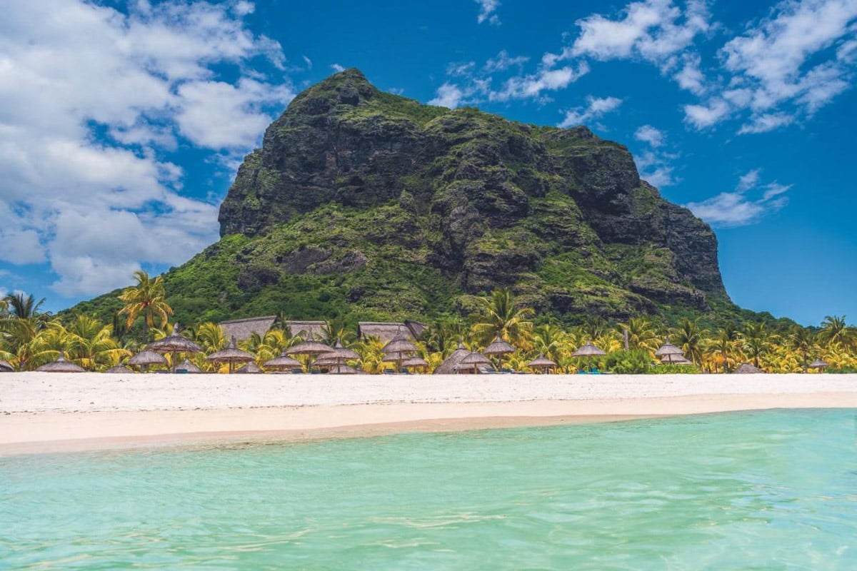 15 Best Overwater Bungalows in Mauritius & Nearby