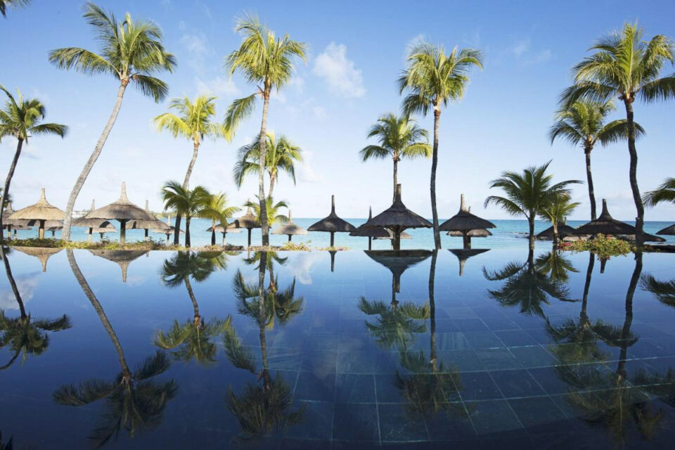 15 Best Overwater Bungalows in Mauritius & Nearby