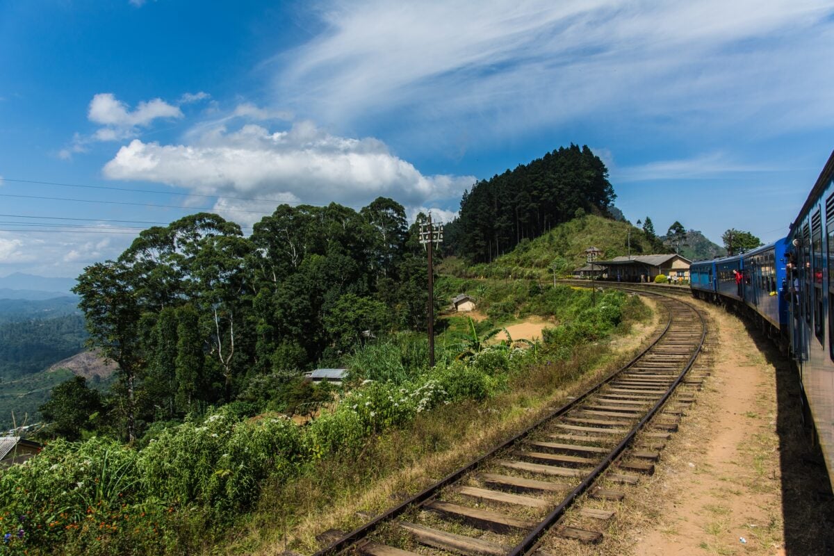 How to get from Colombo to Kandy by Train: Complete Guide