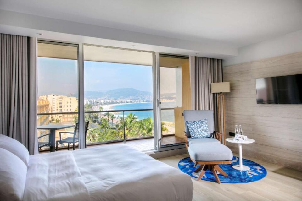 17 Best Hotels with a Pool in Nice, France
