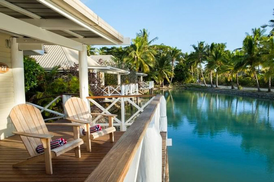 15 Best Overwater Bungalows in Fiji (& Luxury Resorts)
