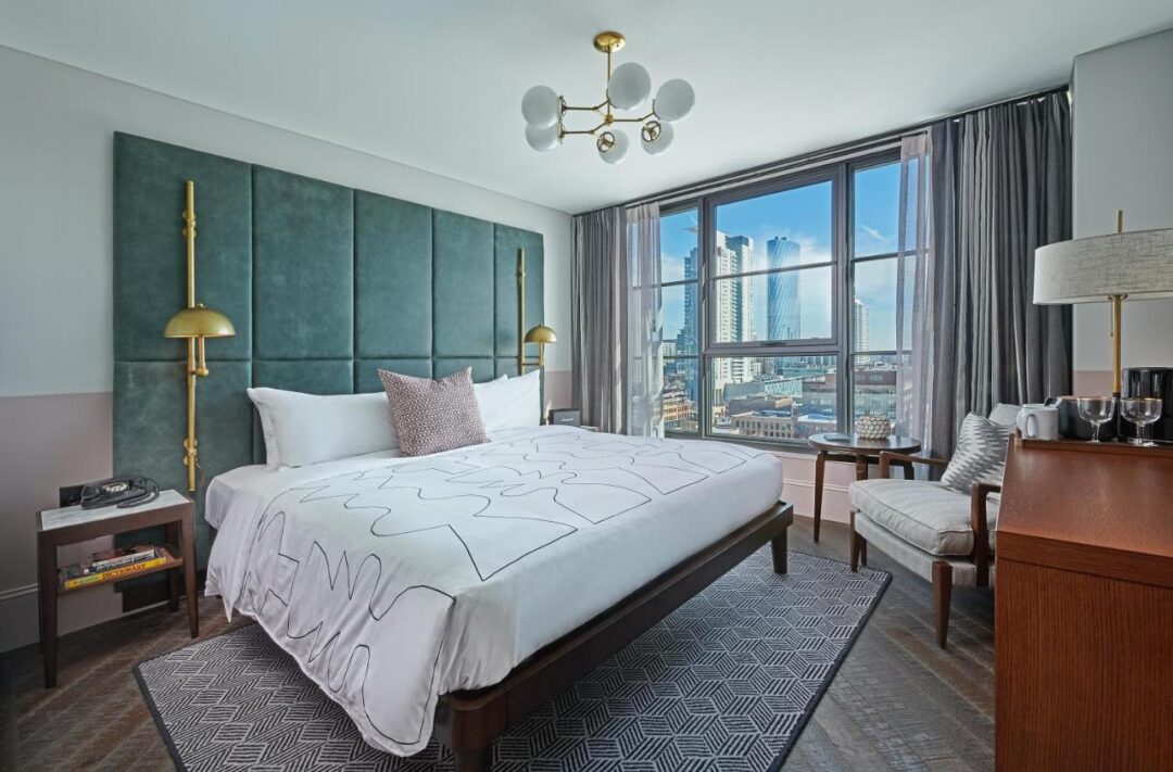 20 Best Downtown Chicago Hotels with Rooftop Pools