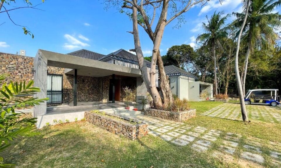 10 Top Resorts with a Private Pool in Cavite