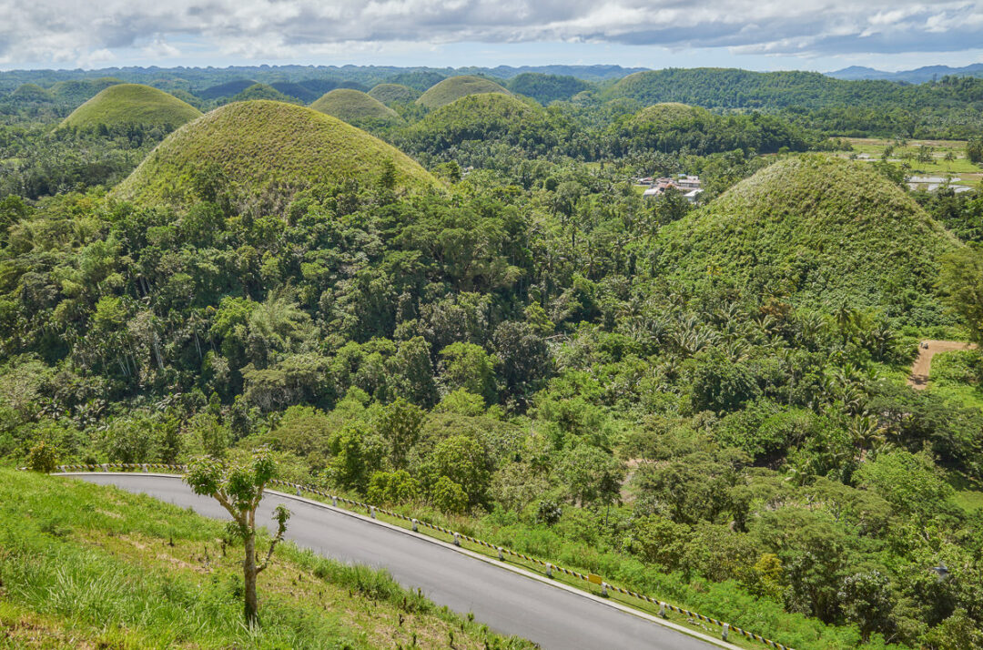 Chocolate Hills on Bohol Island: Complete Guide